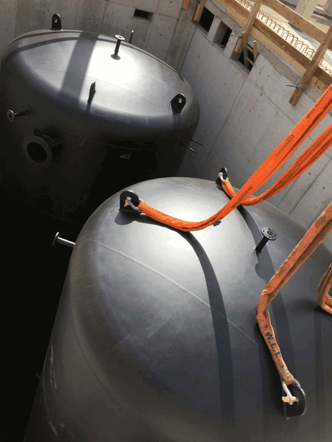 Custom & standard commercial buffer vessels | Elexion